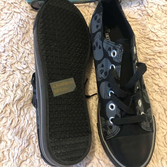 Hot Topic | Shoes | Hot Topic Shoes Unisex | Poshmark
